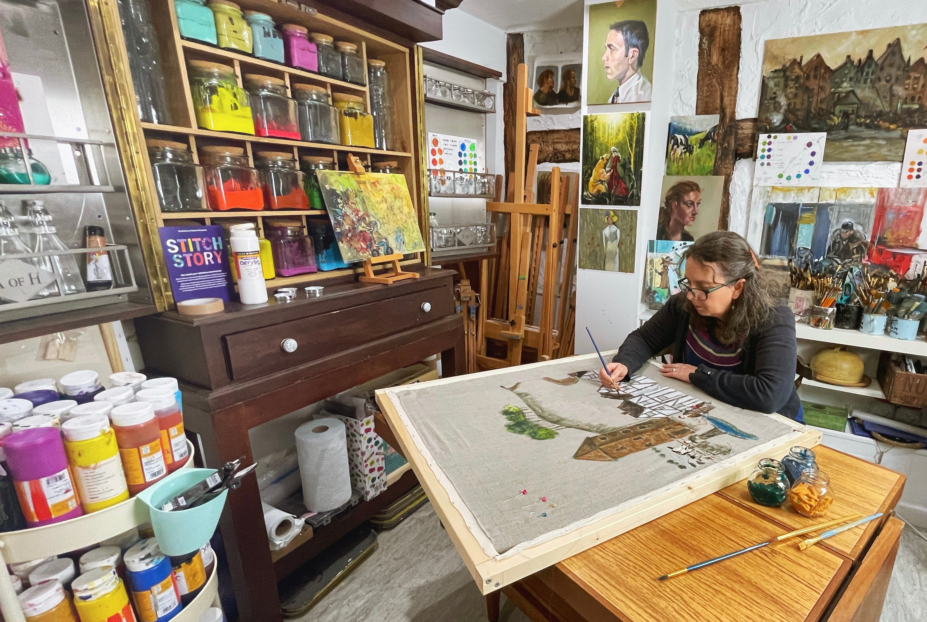 Stitch Story - Tewkesbury Community Embroidery – Sam Morris Cow Art